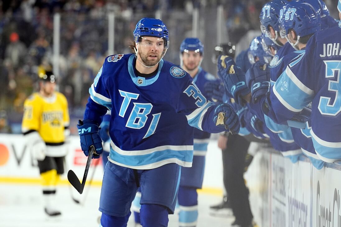 Chris Simon, a Stanley Cup winner with the Colorado Avalanche, dead at ...