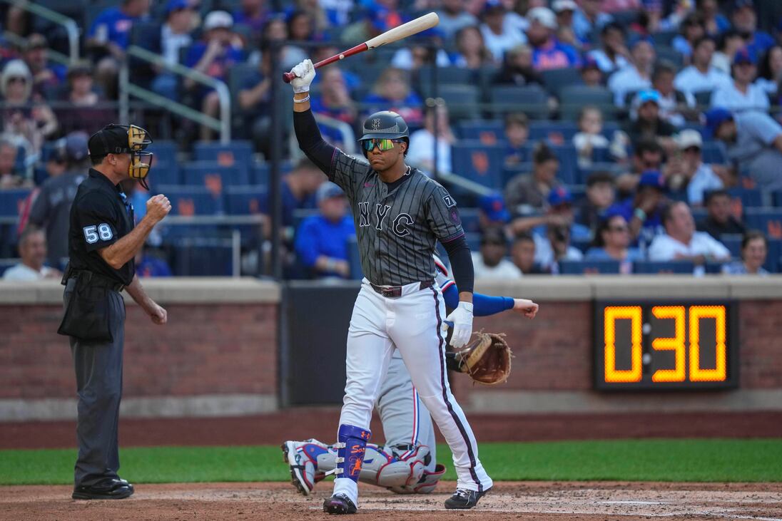Clement, Varsho hit homers as Blue Jays kick off homestand with win ...